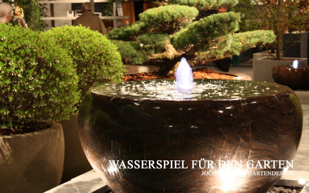 Moderne und außergewöhnliche Wasserspiele für den Garten | Jochen Gempp ...